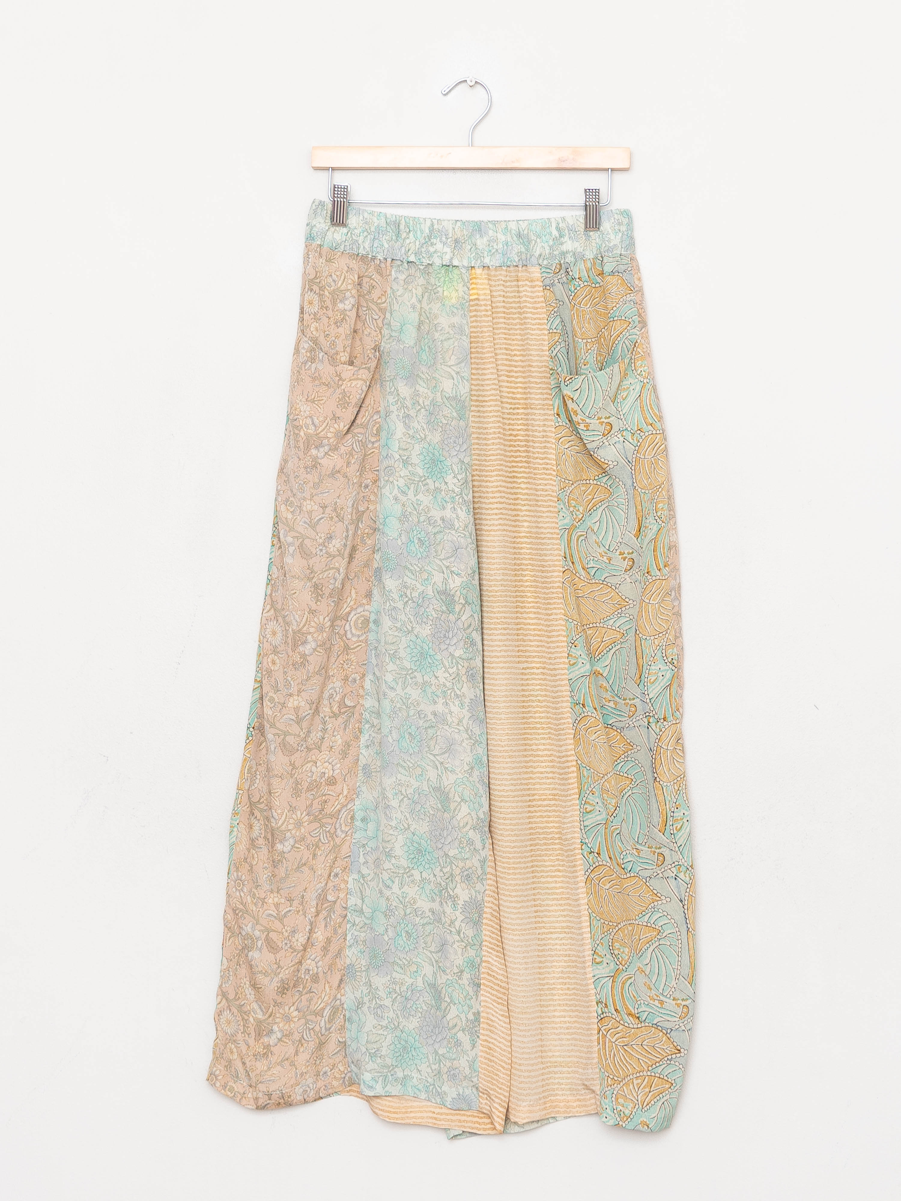 The Nayan Pant - Medium - Recycled Silk – NAMAI